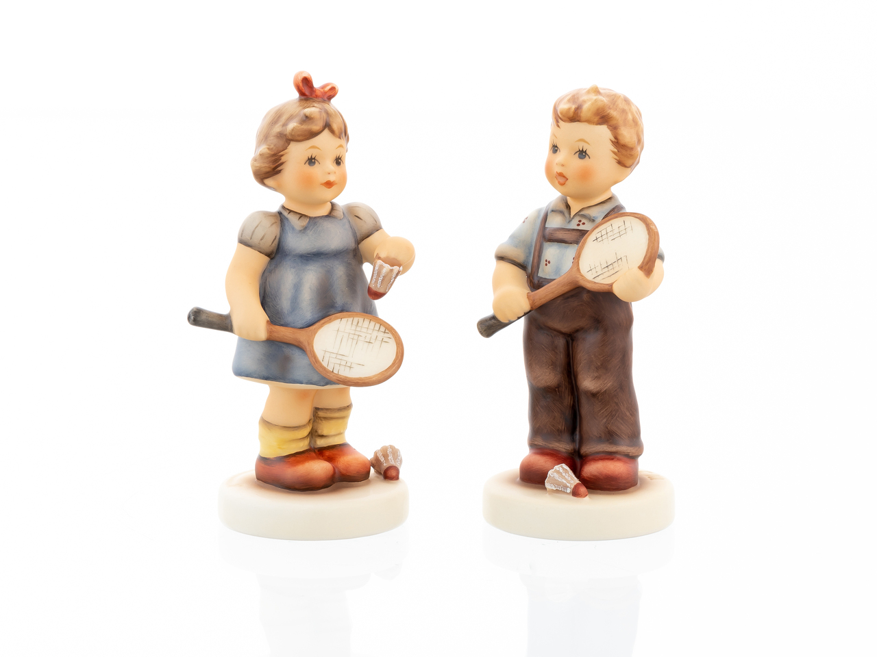 Hummelclub Partnerfiguur Emma 2021/22 – Peter's Hummel Home